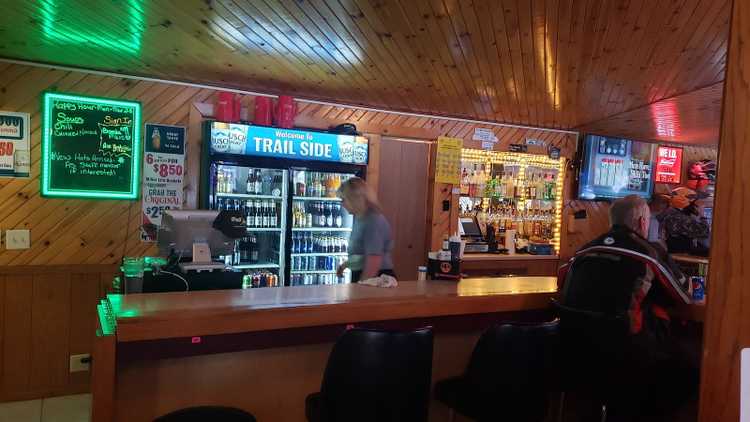 Home | Trail Side Bar and Grill